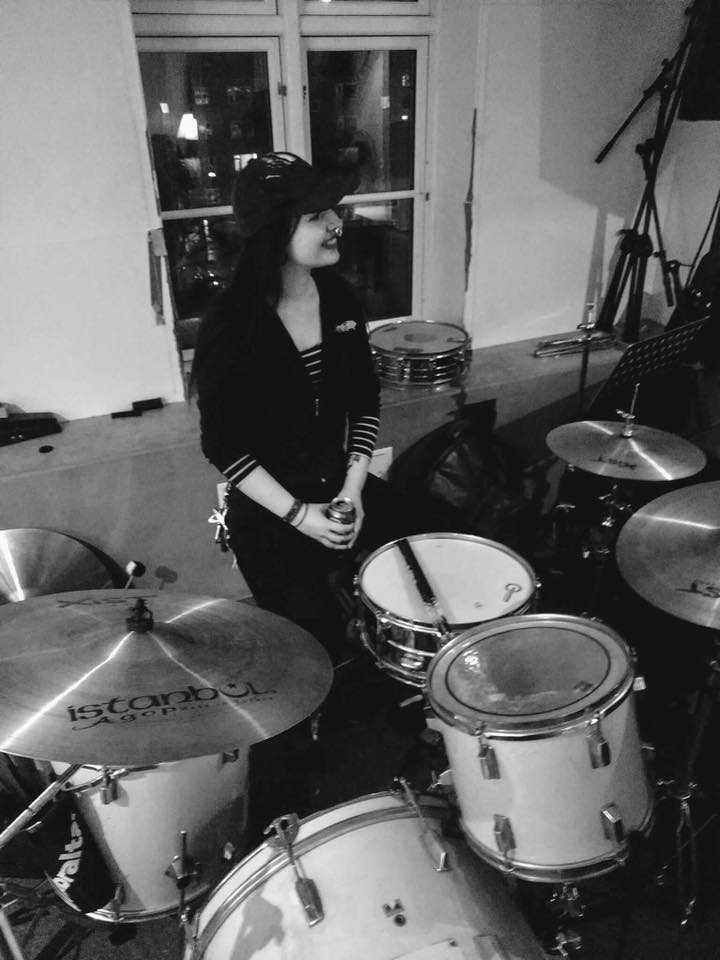 Metal Chick of the Month – Julie Simonsen | THE HEADBANGING MOOSE