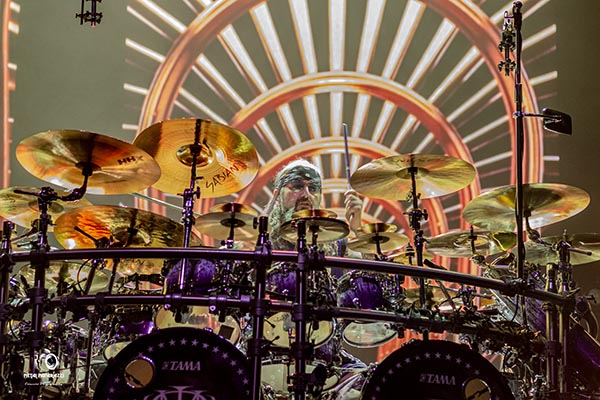 Concert Review – Dream Theater (Coca-Cola Coliseum, Toronto, ON, 03/11 ...
